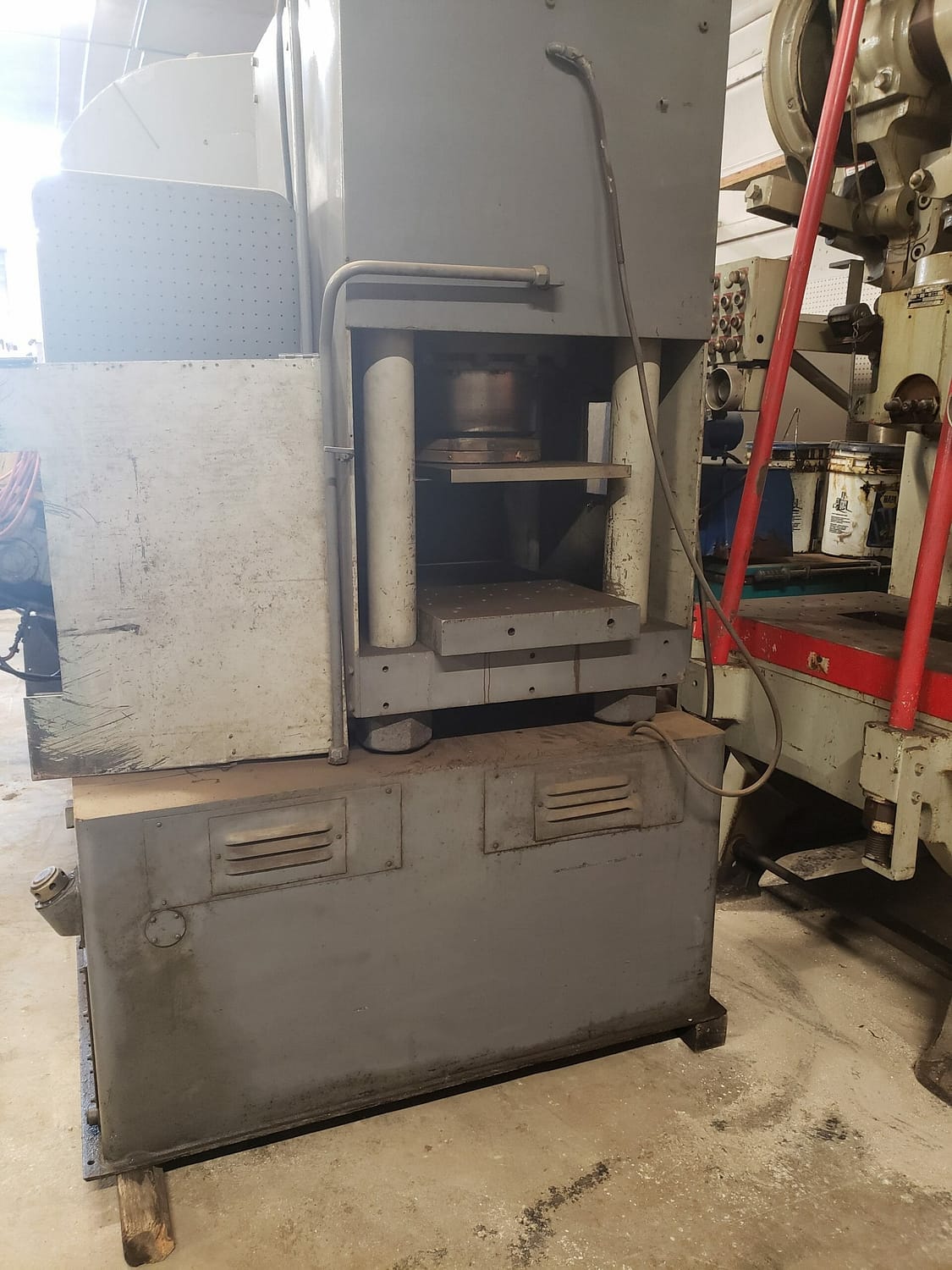 300 Ton Capacity Physical Testing Machine For Sale - Call 616-200-4308