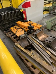 440 Ton Capacity Aida Straight Side Link Motion Press For Sale - Call ...