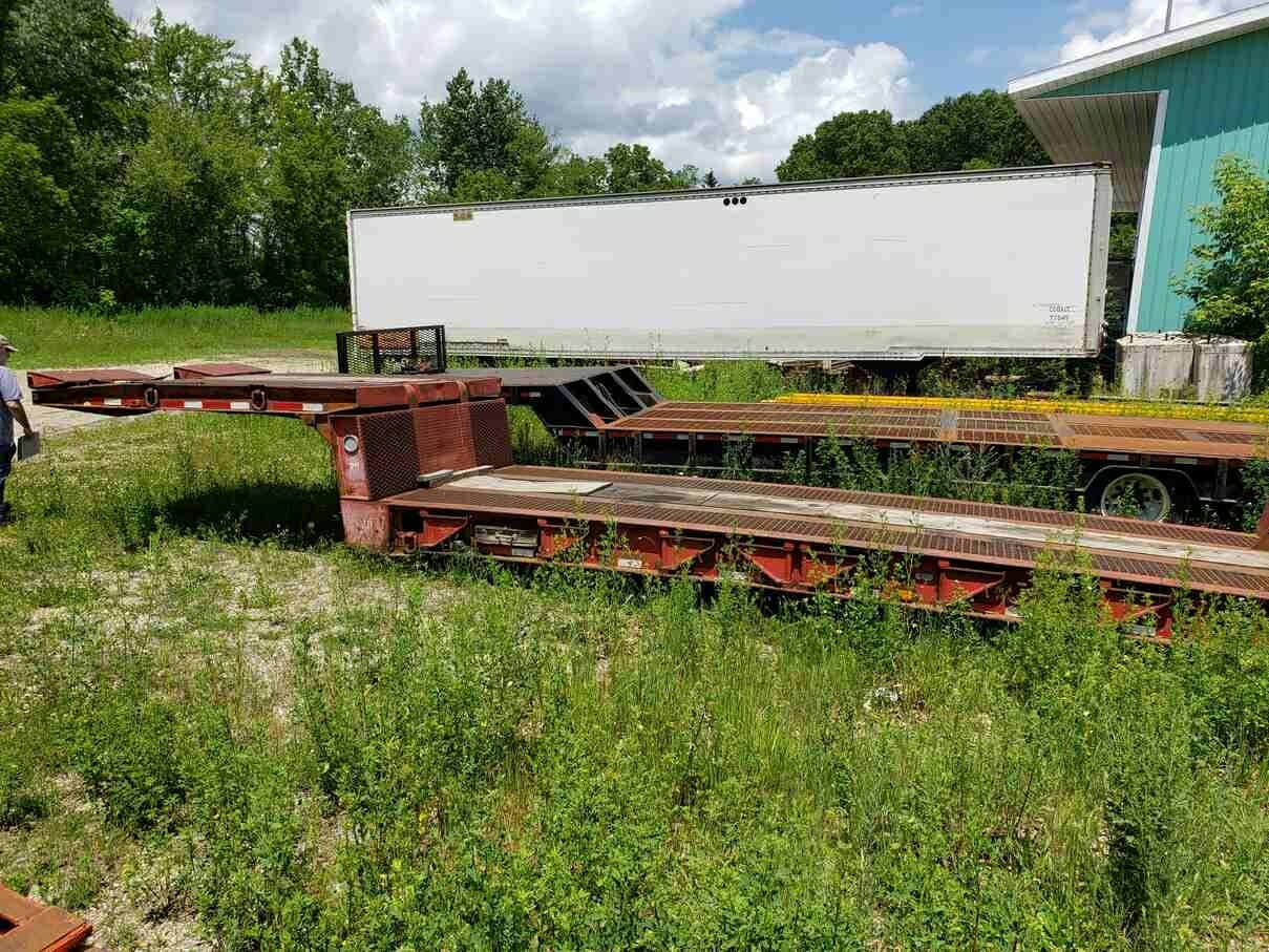 Nelson Folding Neck Trailer For Sale | Call 616-200-4308
