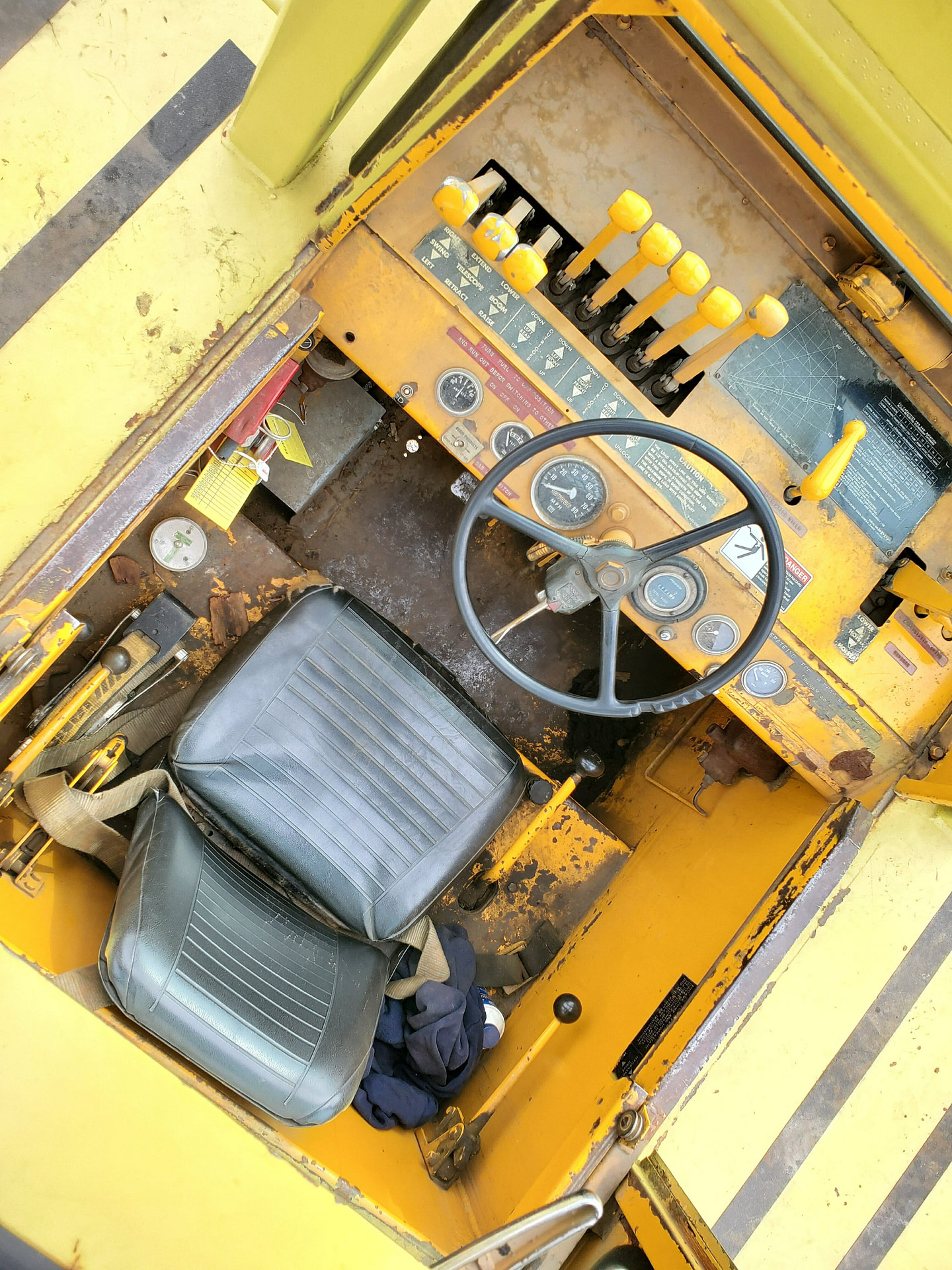 8 Ton Capacity Broderson Mobile Crane For Sale - Call 616-200-4308