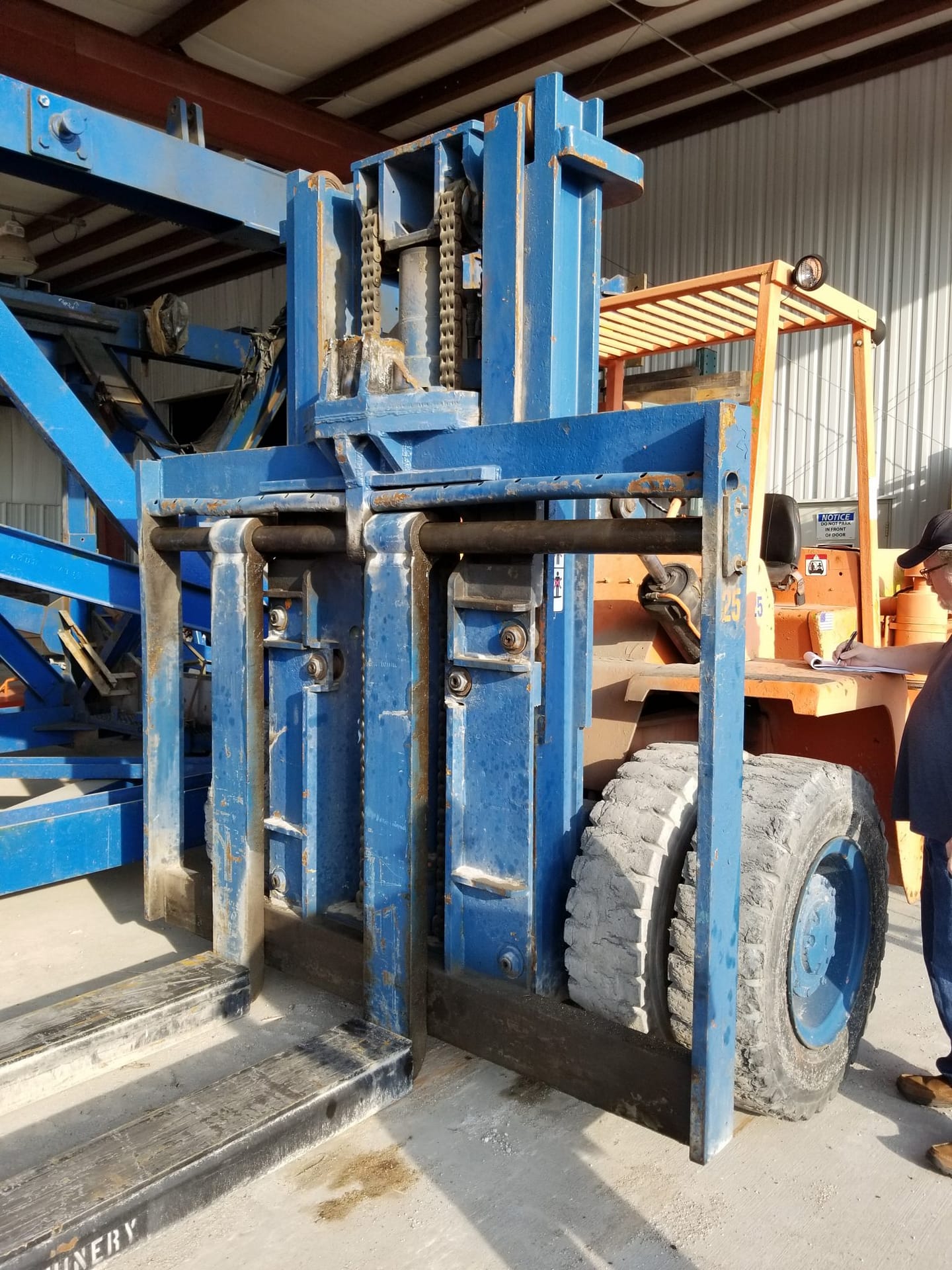 25,000lb Clark Forklift For Sale - Used 12.5 Ton - Call 616-200-4308